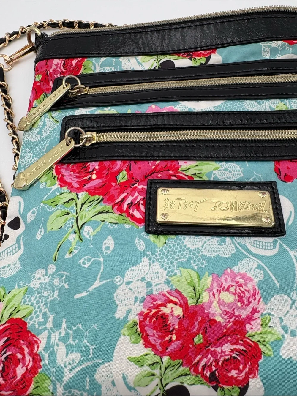 Betsey Johnson | Bags | Betsey Johnson Skull Rose Crossbody Bag Y2k ...